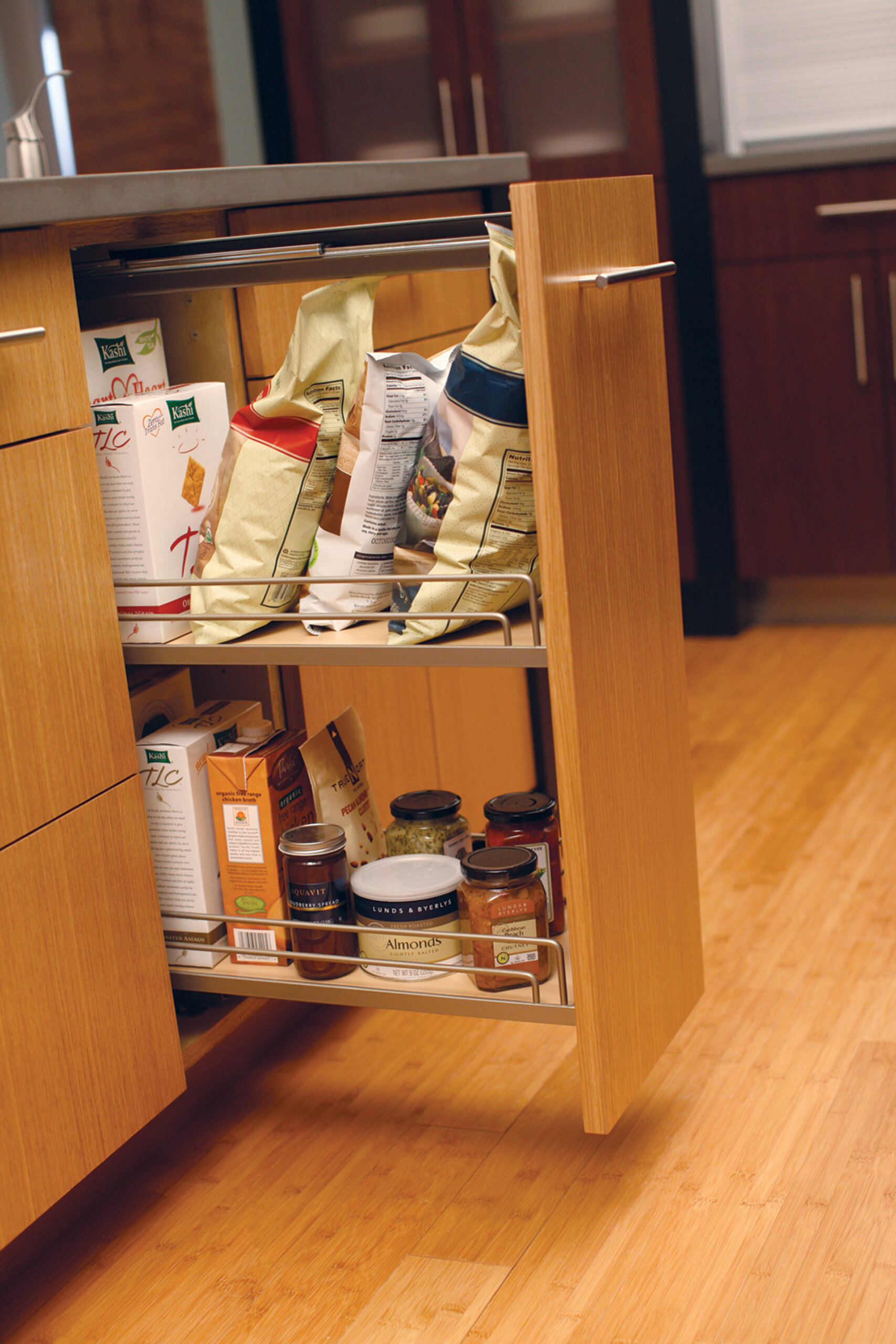 Base Pull-Out Pantry - Wire - Dura Supreme Cabinetry